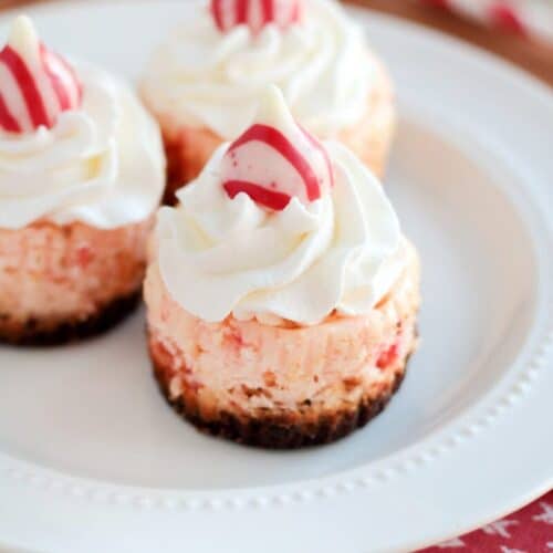 Mini Peppermint Cheesecakes - I Heart Naptime