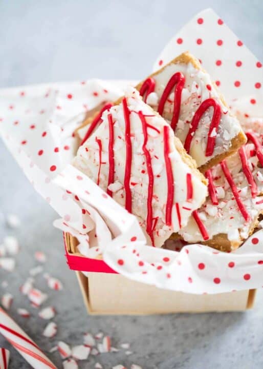 Peppermint Toffee Bark with Graham Crackers - I Heart Naptime