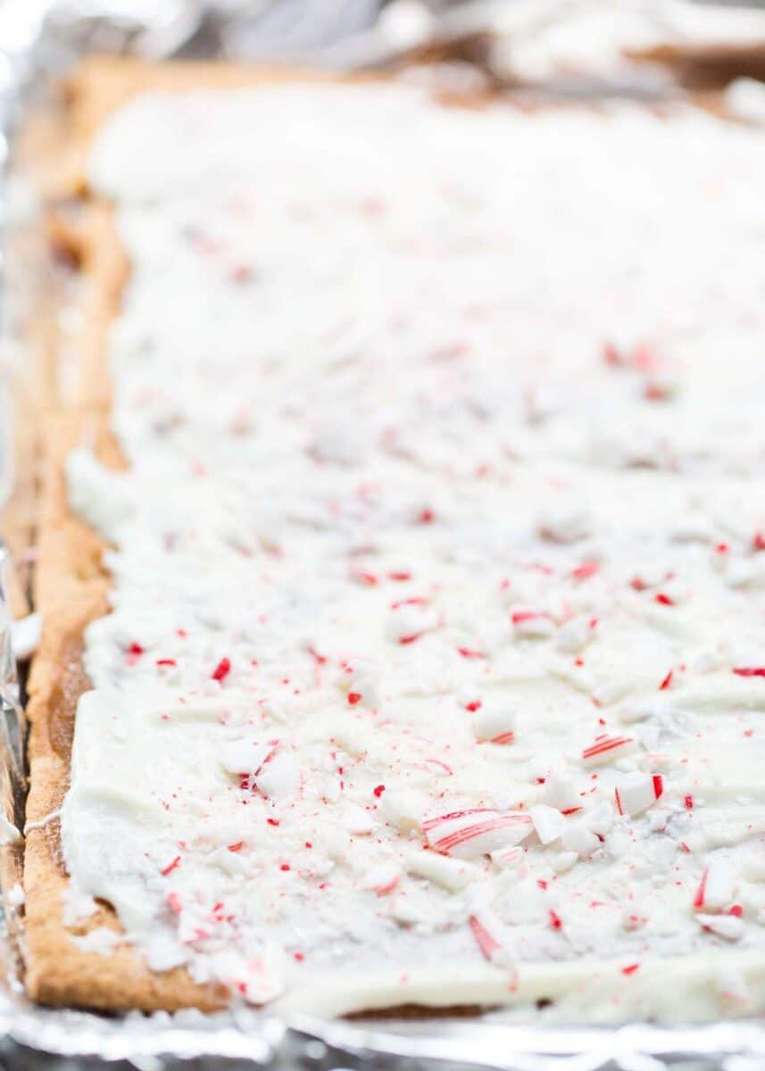 Peppermint Toffee Bark with Graham Crackers - I Heart Naptime