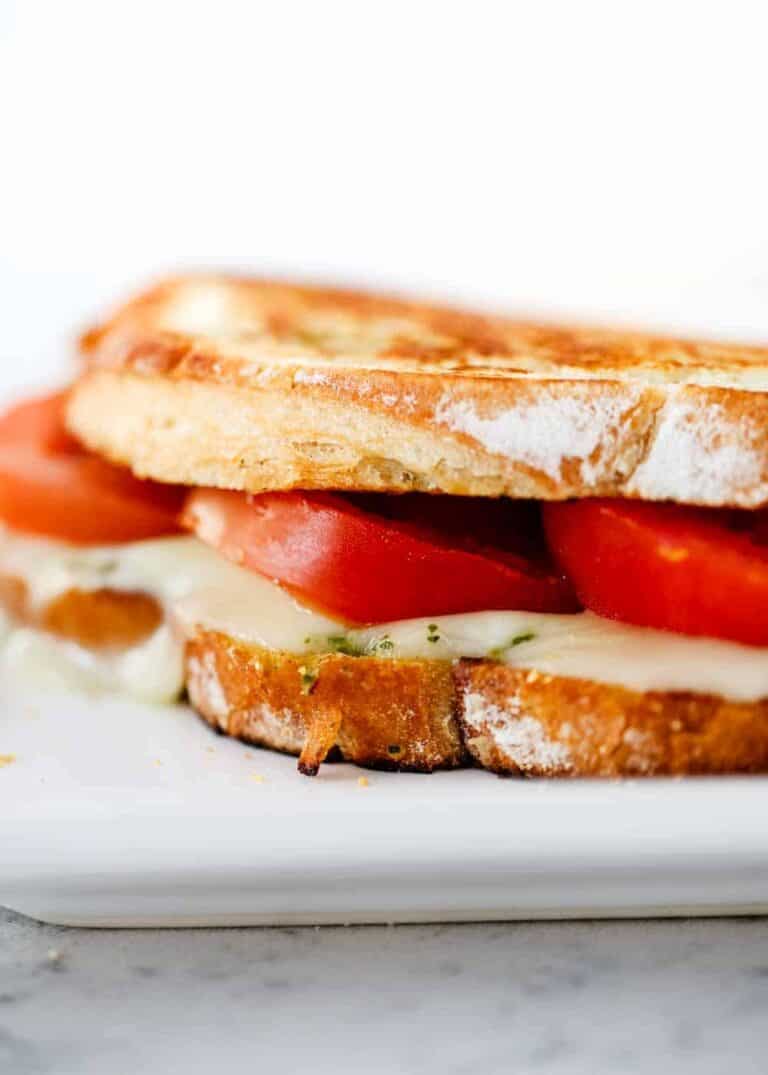 EASY Grilled Caprese Sandwich (10 minutes!) - I Heart Naptime