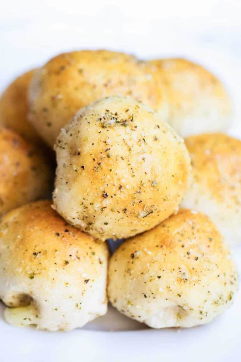 Garlic Cheese Rolls - I Heart Naptime