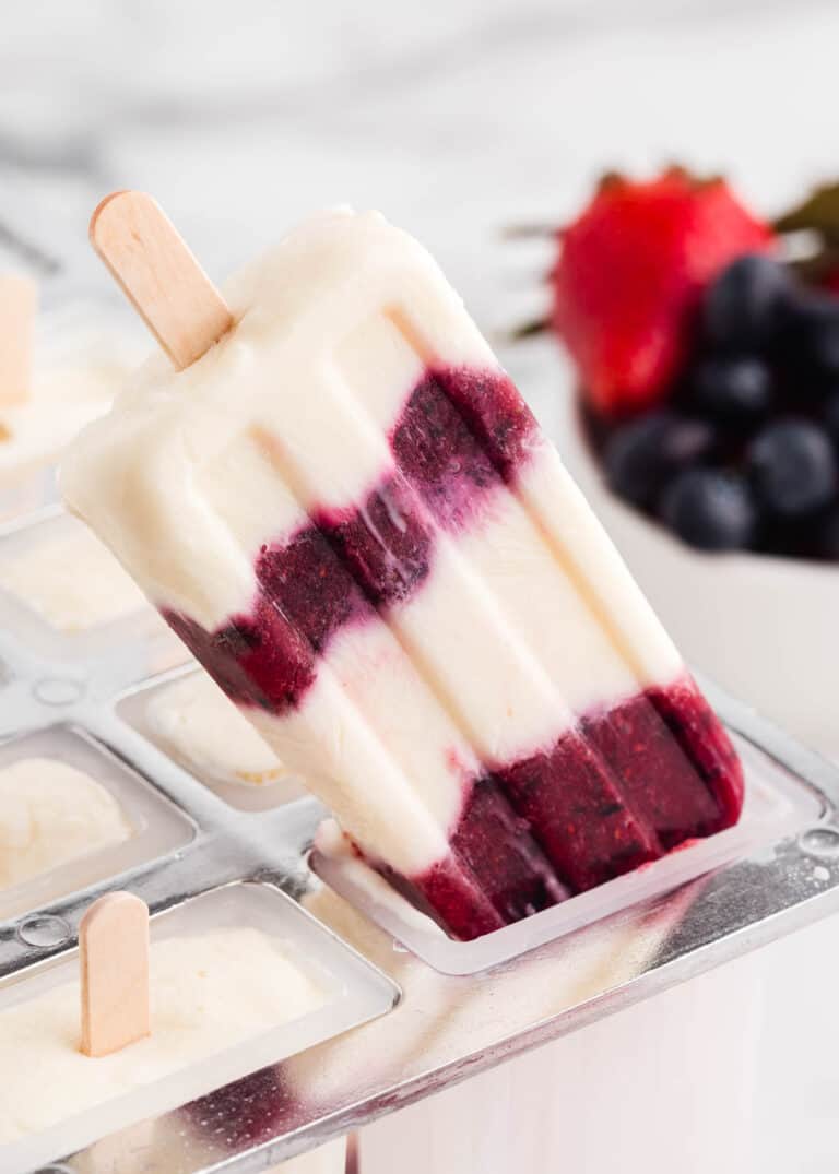 Easy 3-Ingredient Homemade Popsicles - I Heart Naptime