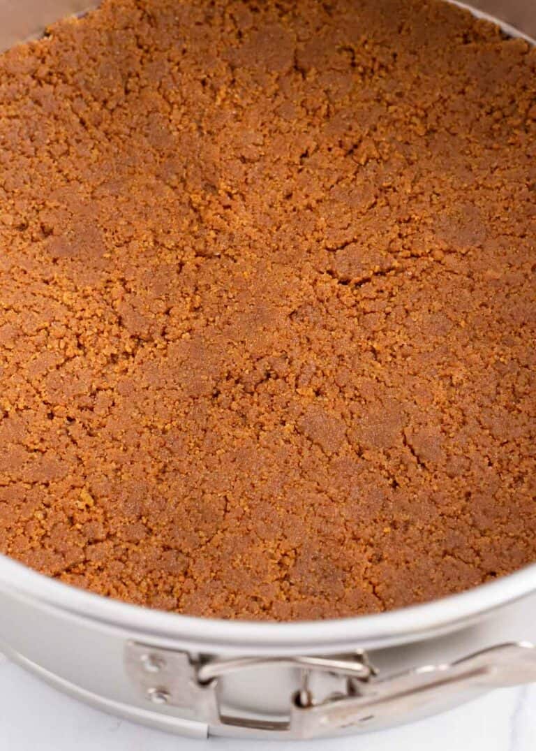 Gingersnap Pie Crust Recipe - I Heart Naptime