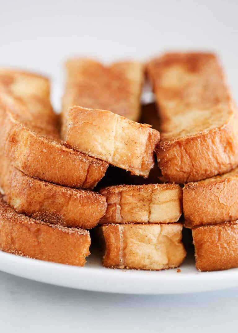 Easy Cinnamon French Toast Sticks - I Heart Naptime