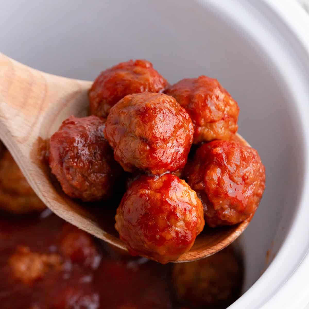 3-Ingredient Cranberry Meatballs - I Heart Naptime