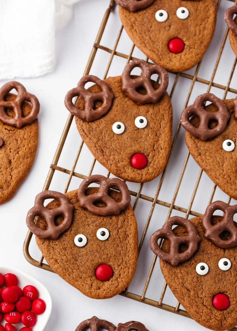 Gingerbread Reindeer Cookies - I Heart Naptime