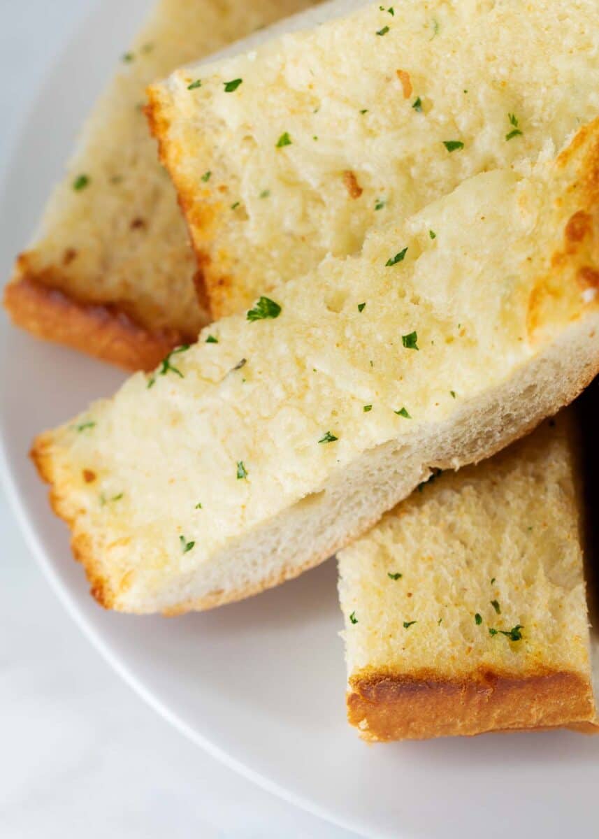 Easy Garlic Bread - I Heart Naptime