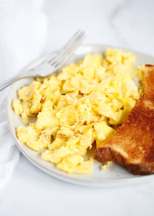 How To Make The Perfect Scrambled Eggs I Heart Naptime