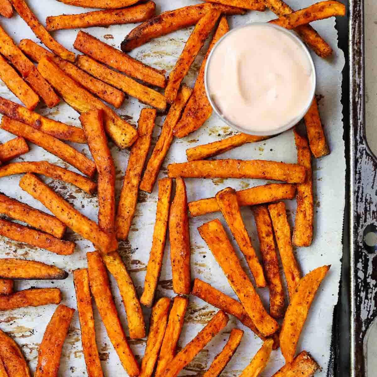 Easy Homemade French Fries - I Heart Naptime