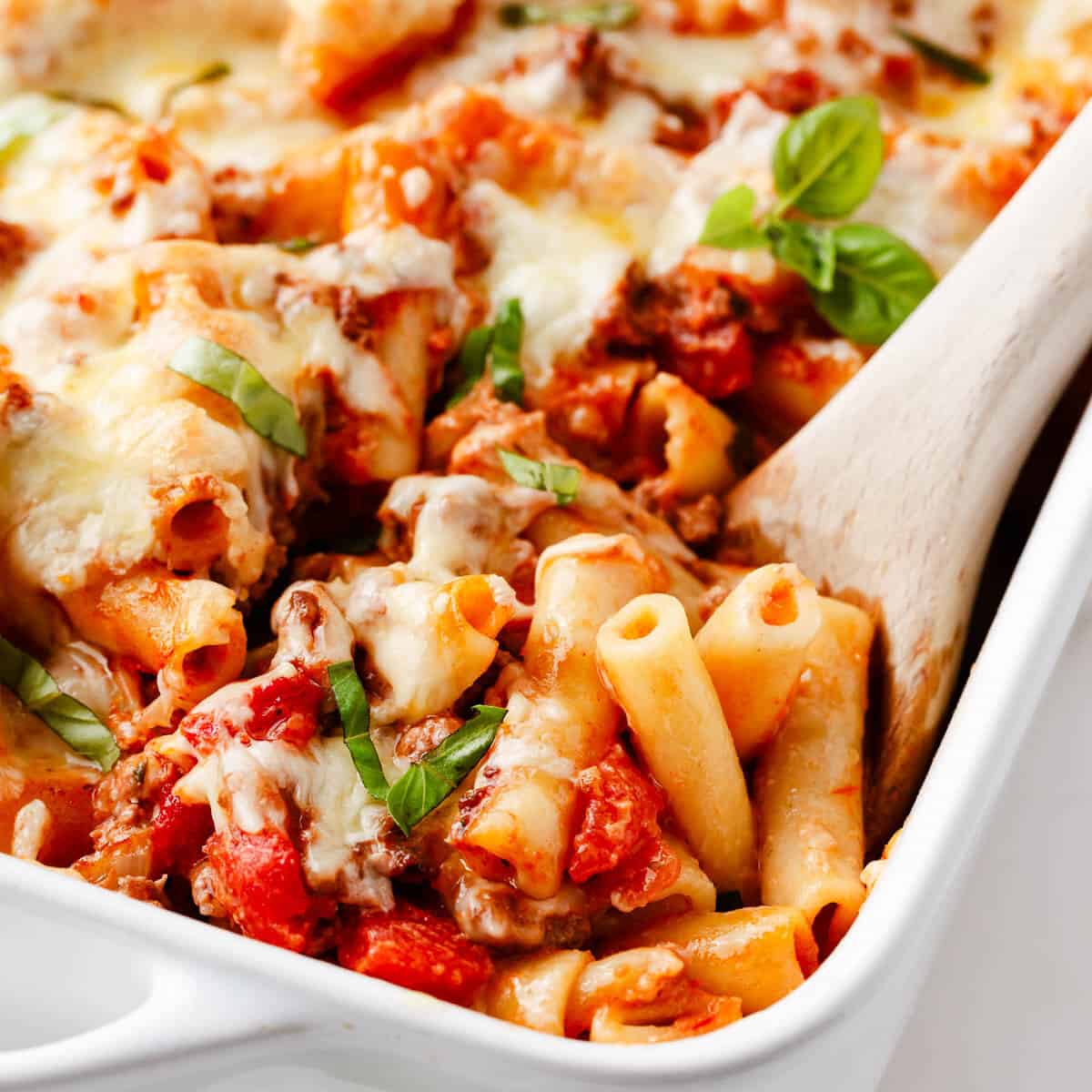 Easy Baked Ziti Recipe - I Heart Naptime