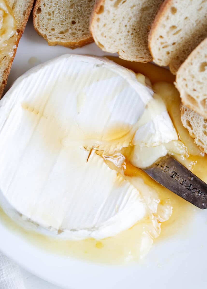 EASY Baked Brie with Honey - I Heart Naptime