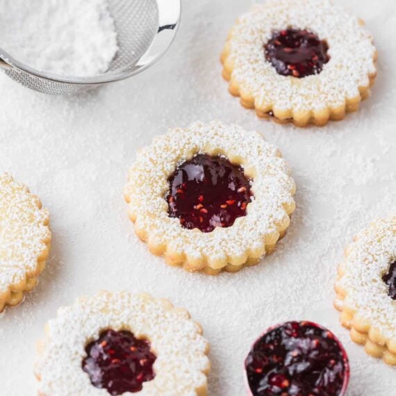 Raspberry Linzer Cookies - I Heart Naptime