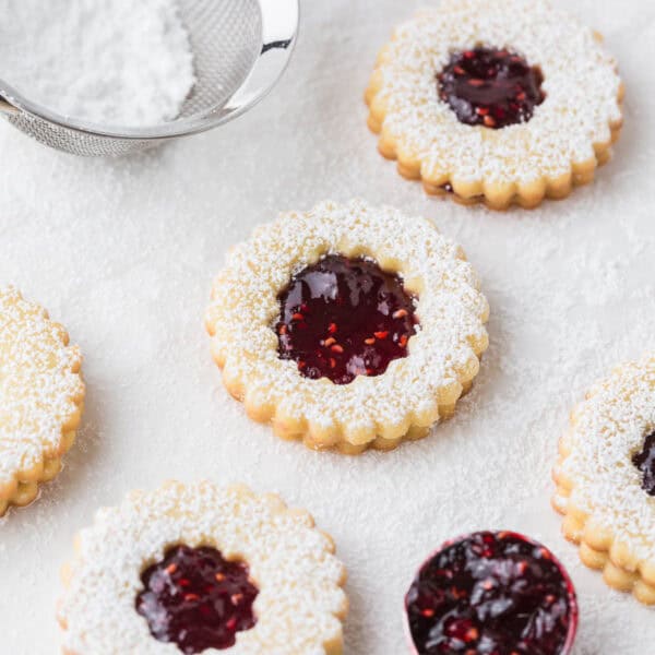 Raspberry Linzer Cookies - I Heart Naptime