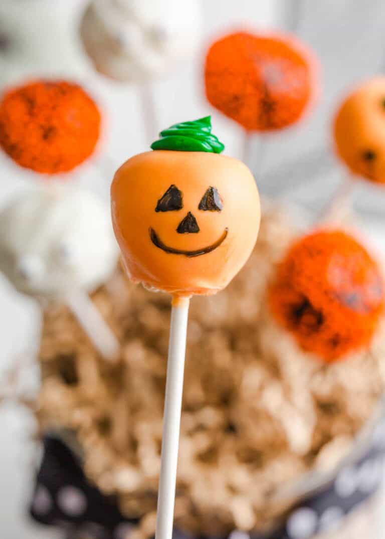 Easy Halloween Cake Pops - I Heart Naptime