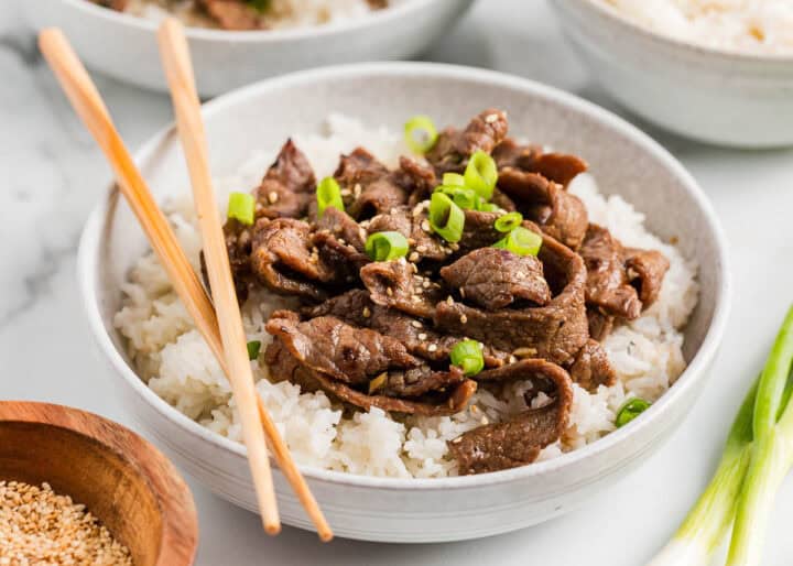 Easy Beef Bulgogi Bowls - I Heart Naptime