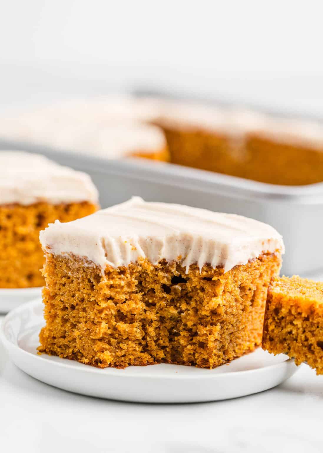 Easy Pumpkin Cake Recipe - I Heart Naptime