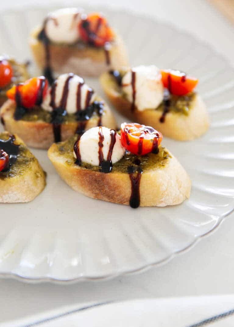 How to Make Crostini: Toasted Bread Recipe - I Heart Naptime