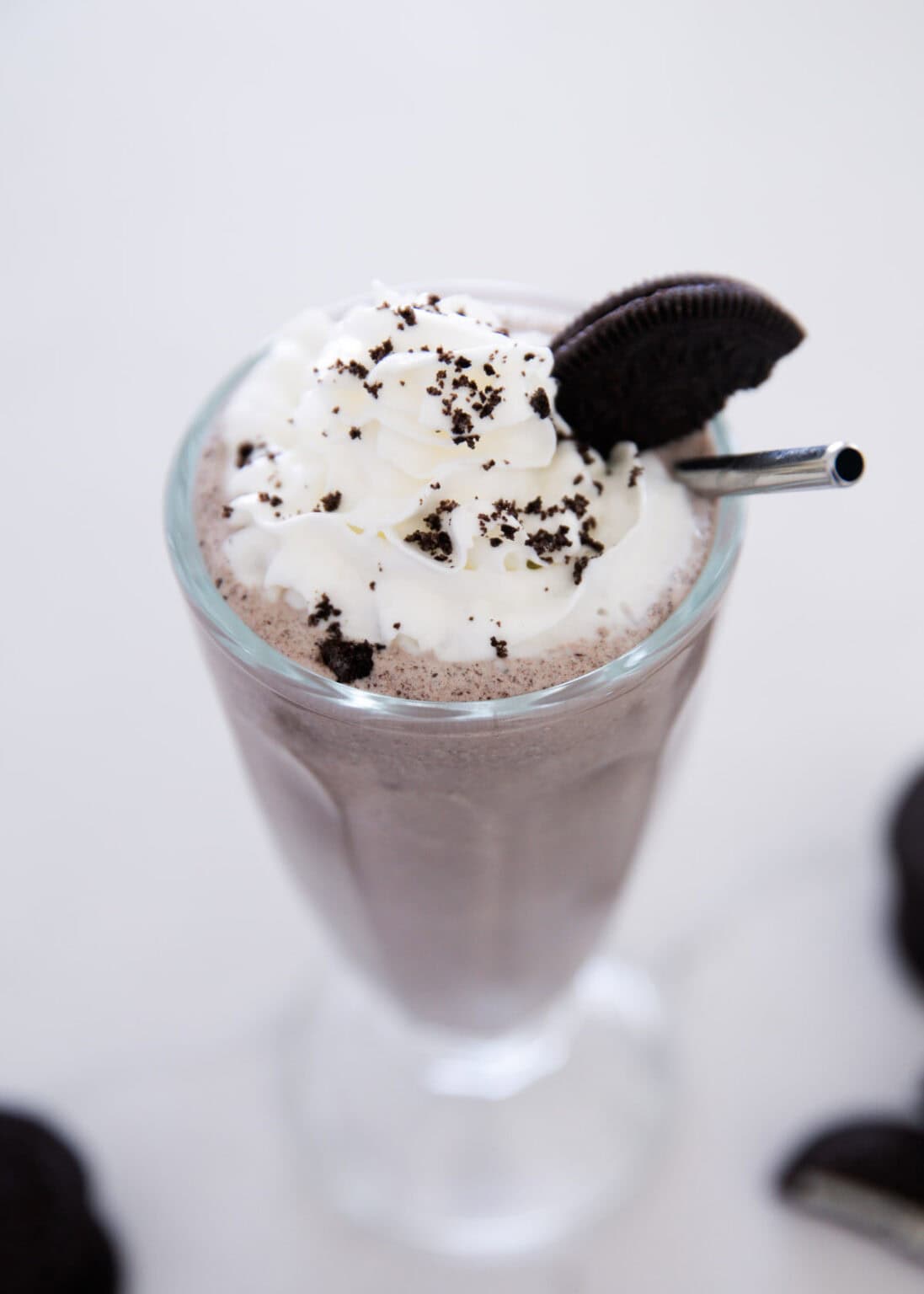 Oreo Milkshake Recipe - I Heart Naptime