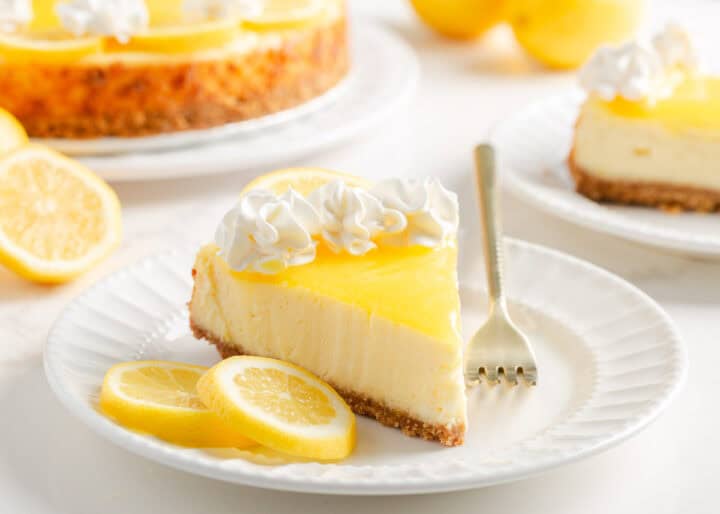 Baked Lemon Cheesecake - I Heart Naptime