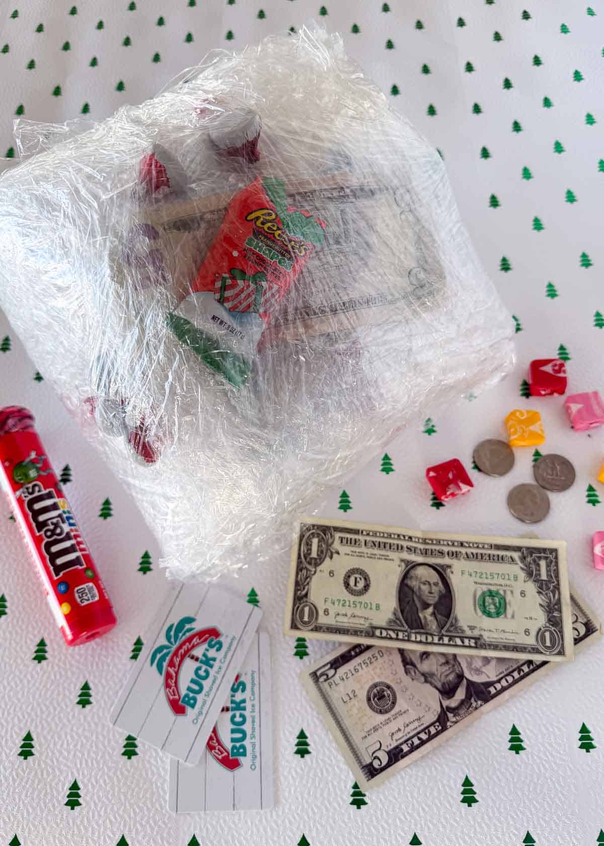 How To Wrap A Saran Wrap Ball