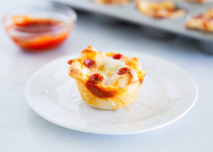 Easy Pizza Muffins - I Heart Naptime