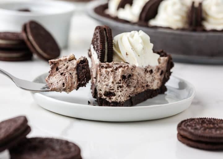 No Bake Oreo Cheesecake - I Heart Naptime